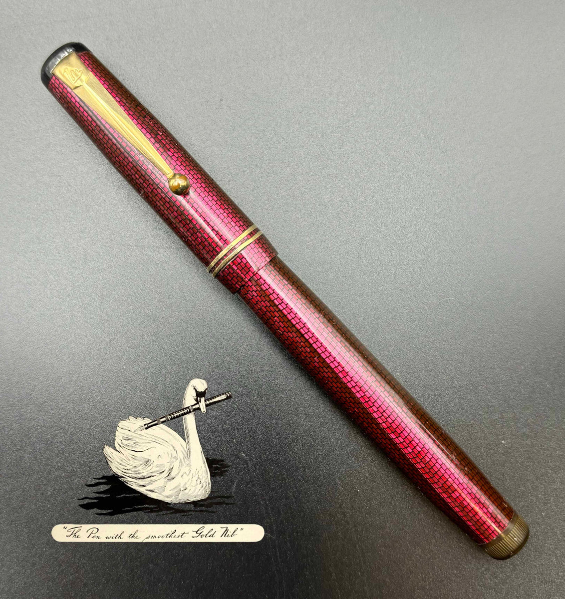 Mabie Todd, Swan Garnet Lizard Fountain Pen 1937