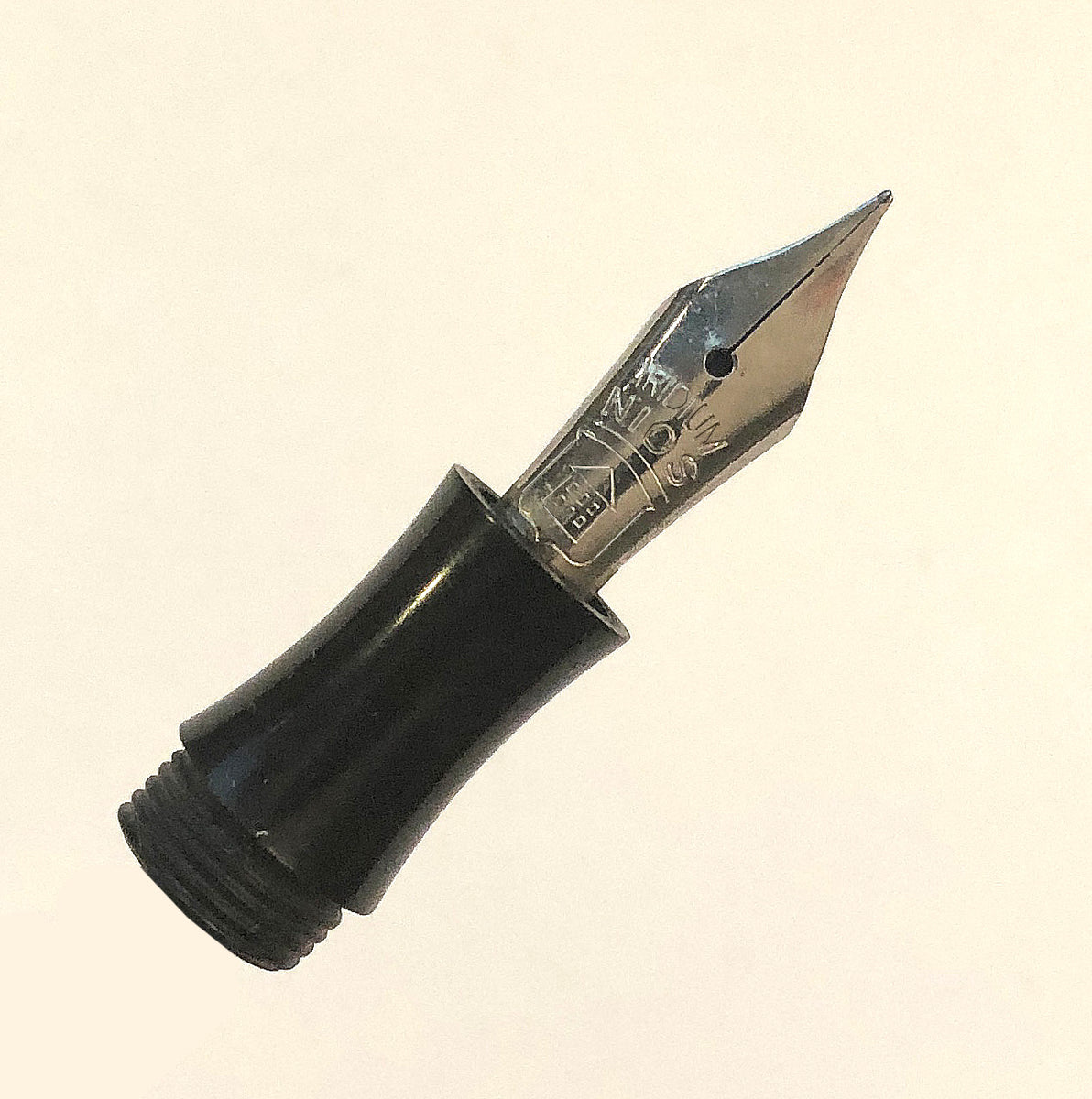 Nibs, nib & feed